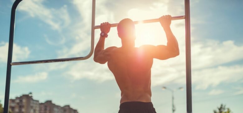 Apa Itu Pull Up? Pengertian, Manfaat dan Cara Melakukannya | Blog Rey