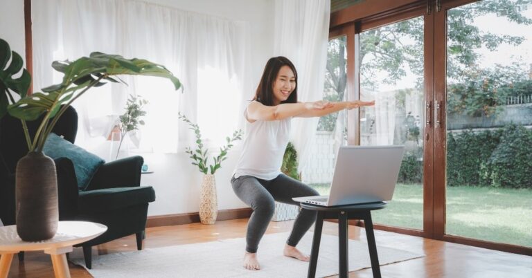 13 Gerakan Mudah Workout di Rumah, Cocok untuk Pemula! | Blog Rey
