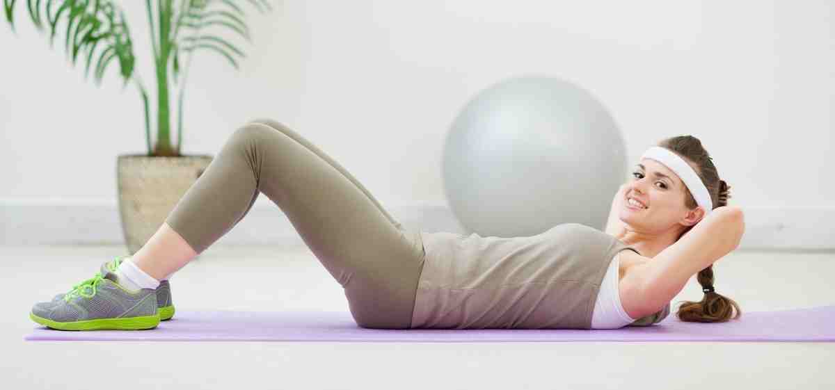 13 Gerakan Mudah Workout di Rumah, Cocok untuk Pemula! | Blog Rey