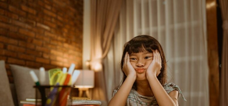 Apa Itu Overthinking? 6 Contoh dan Cara Mengatasinya | Blog Rey