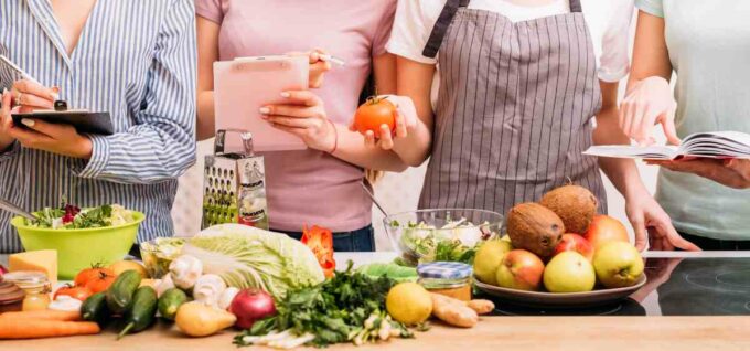 Minim Modal, 20 Ide Usaha Sampingan Ibu Rumah Tangga tahun 2025! | Blog Rey