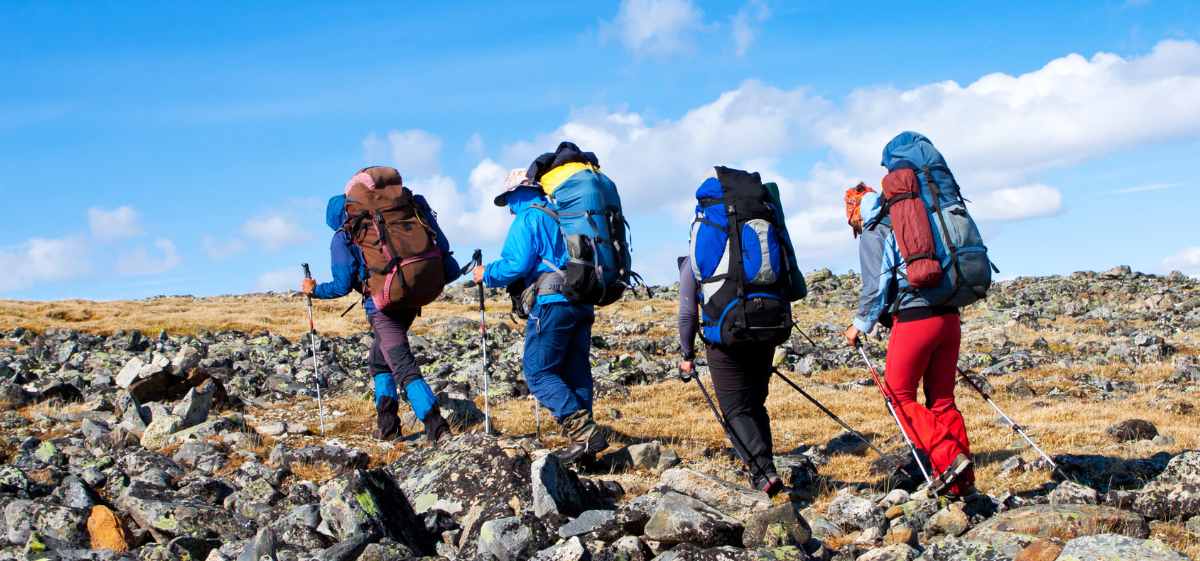 8 Persiapan Mendaki Gunung untuk Pemula, Apa Saja Risikonya? | Blog Rey