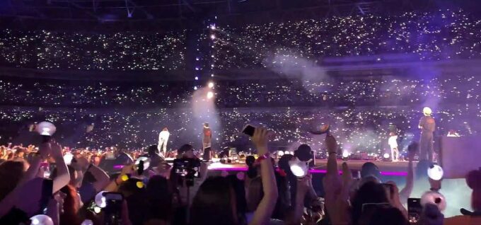 Apa Itu Fandom? Arti dan Daftar Fandom Kpop Terbesar di Dunia! | Blog Rey