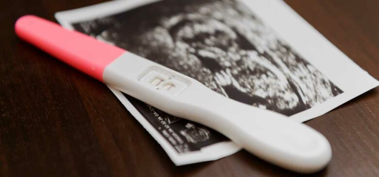 Supaya Akurat, Ini 3 Cara Menggunakan Test Pack yang Benar | Blog Rey