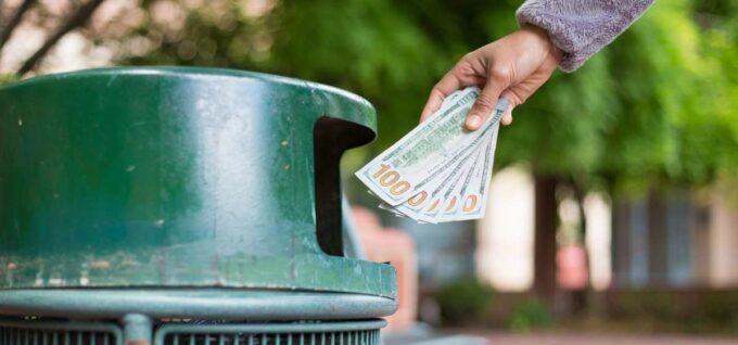 Hati-Hati! Ini 7 Dampak Negatif dari Gaya Hidup Boros bagi Keuangan ...