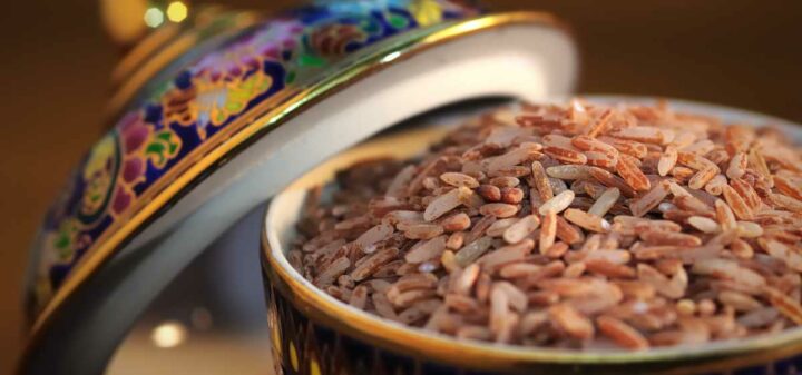 Nutrisi Melimpah, Kenali 7 Manfaat Beras Merah bagi Kesehatan Tubuh ...