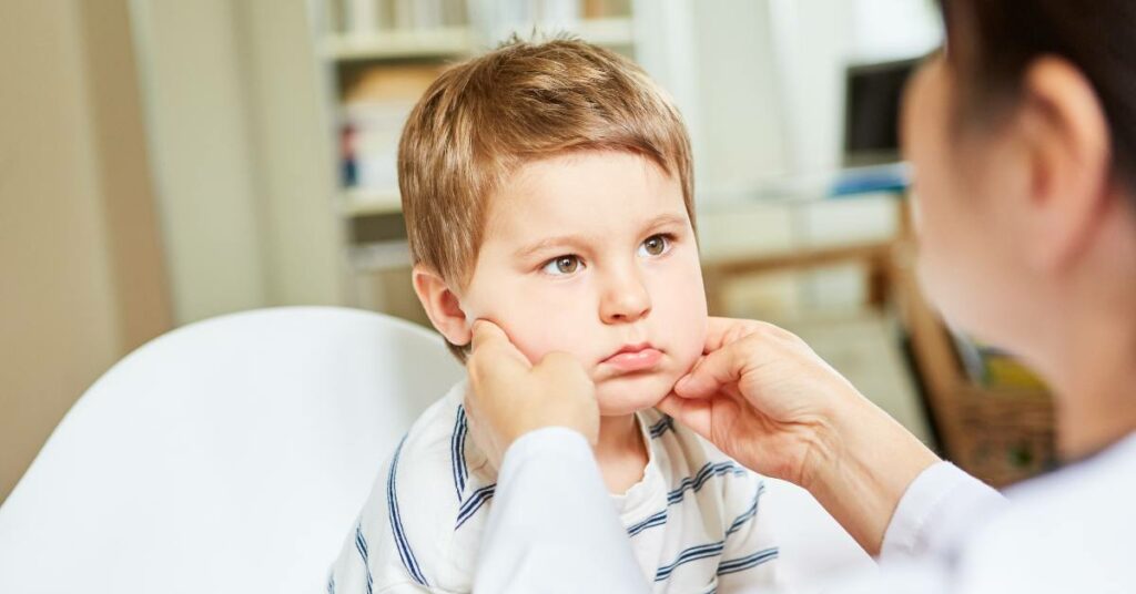 Tonsilitis (Radang Amandel): Gejala, Penyebab, Cara Mengobati | Blog Rey