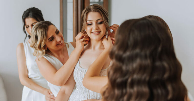 Apa itu Bridesmaid? Ini arti dan Tugasnya dalam Pernikahan!