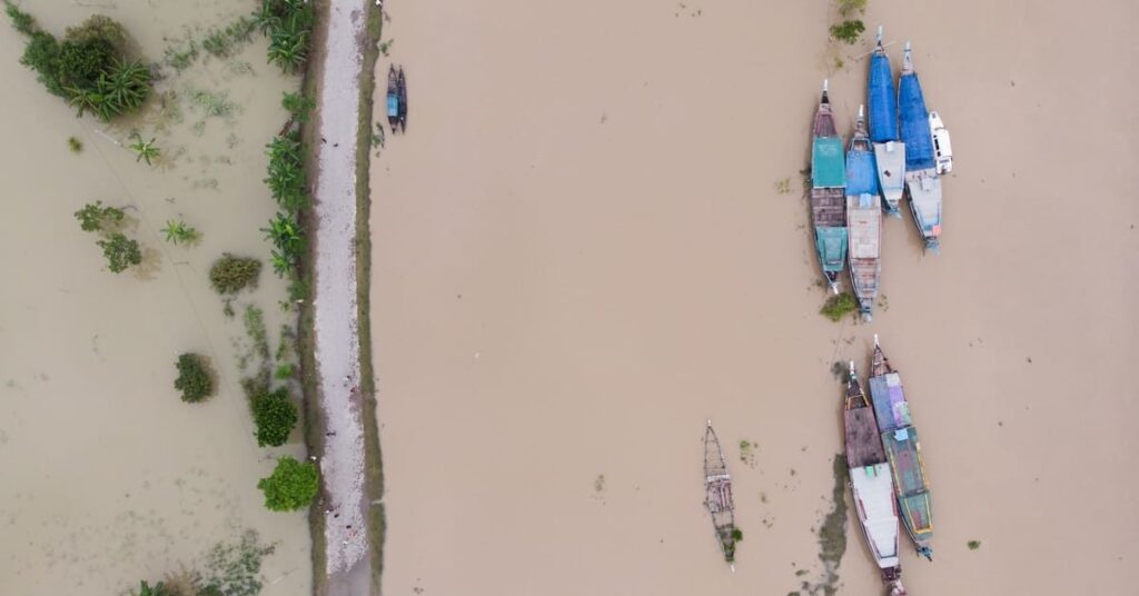 6 Ciri-Ciri Dataran Rendah dan Pesebarannya di Indonesia | Blog Rey