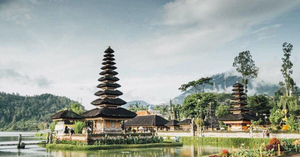 10 Ide Liburan Akhir Tahun 2024 yang Menarik | Blog Rey