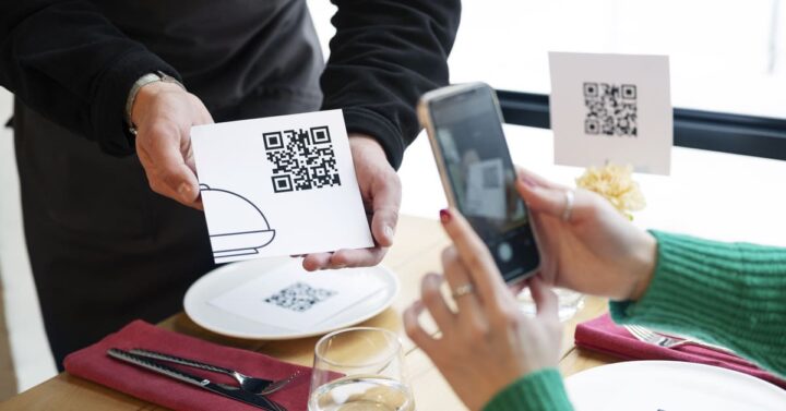 7 Manfaat QRIS dalam Transaksi Sehari-Hari | Blog Rey